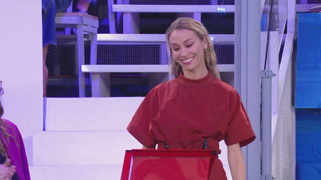 Eleonora Abbagnato entra in studio 22 ottobre - Amici Clip | Witty TV