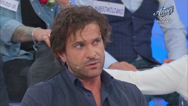 Alessio: Claudia? Al momento non torno indietro! - Uomini e donne Clip ...