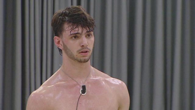 Un nuovo prof. per Nicholas? 1 marzo - Amici Clip | Witty TV