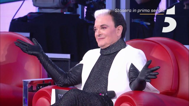 Cristiano Malgioglio ci attende questa sera - Witty TV