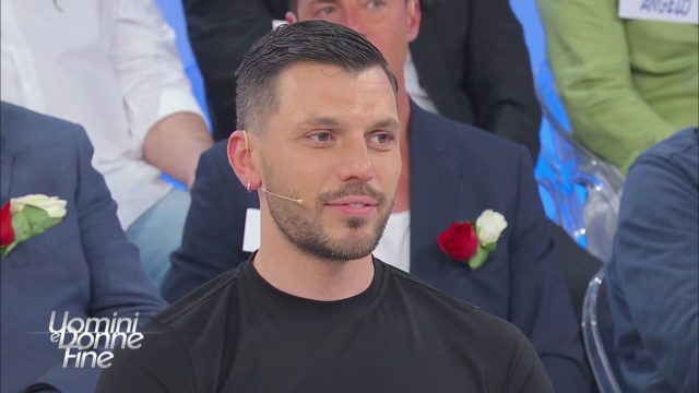 Daniele: Gaia e Marika, vi penso a giorni alterni… - Uomini e donne ...