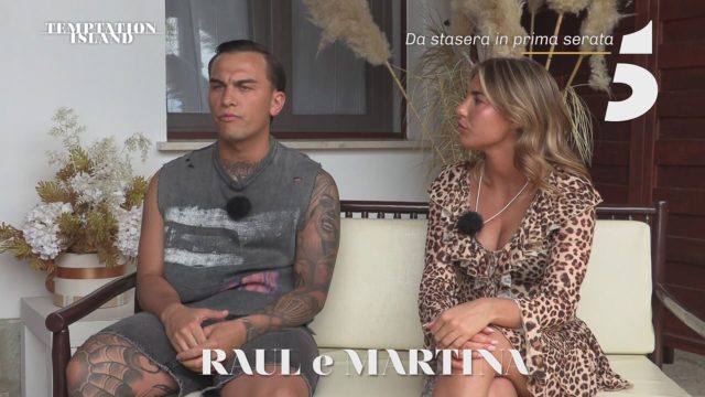 Raul e Martina ci aspettano stasera - Witty TV