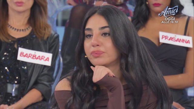 Veronica: Michele, Amal non ti bacia perché.. - Uomini e donne Clip ...