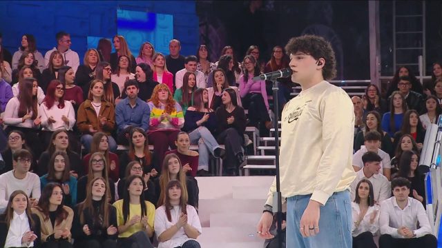 Nicolò Cuore bucato 9 marzo - Amici Clip | Witty TV