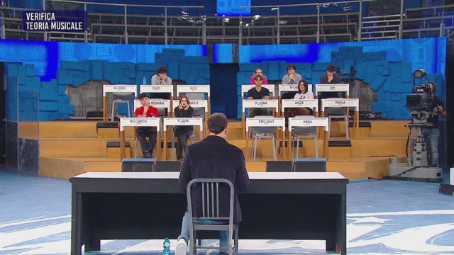 Venerdì 21 novembre – Il quotidiano di Amici - Witty TV