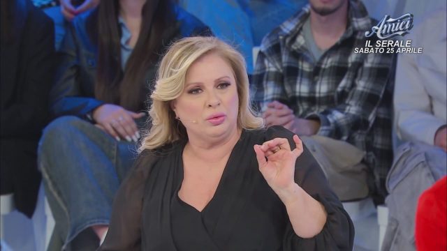 Tina: ”Marco, non ti chiedi perché Cinzia…” - Witty TV